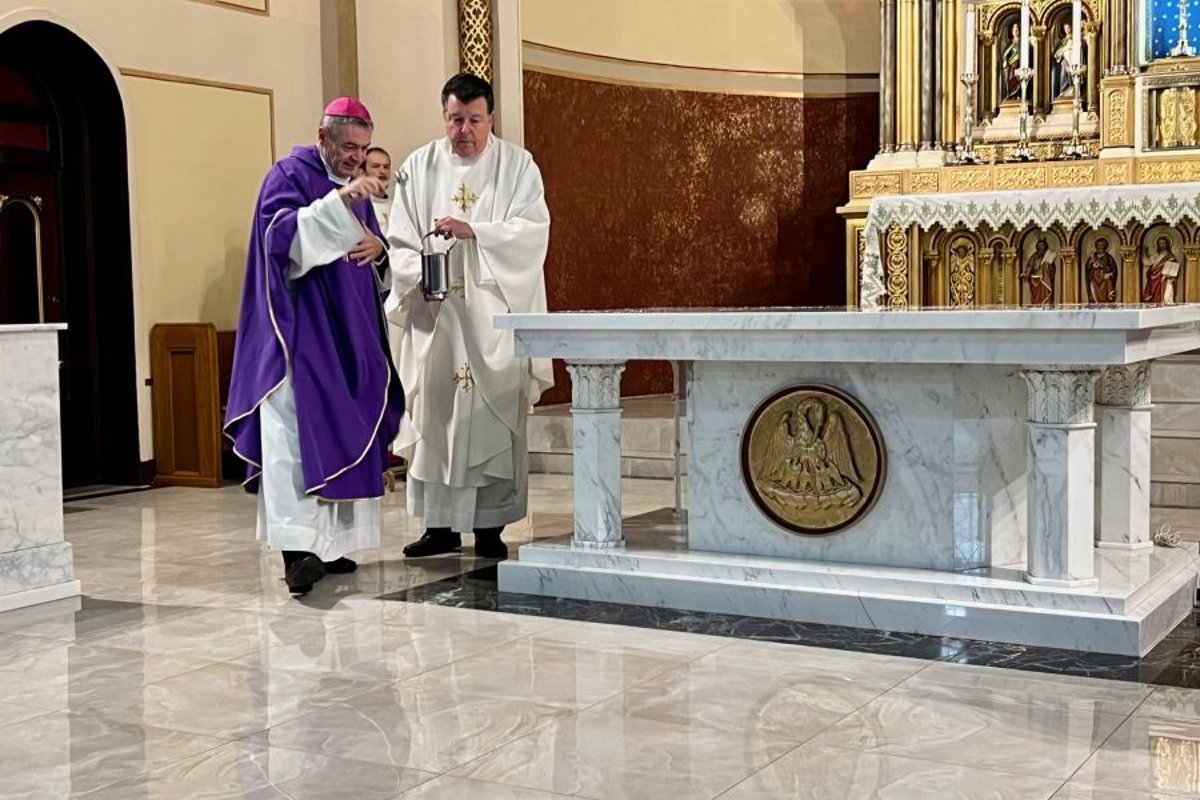 Brooklyn pastor apologizes for provocative music video filmed in church ...