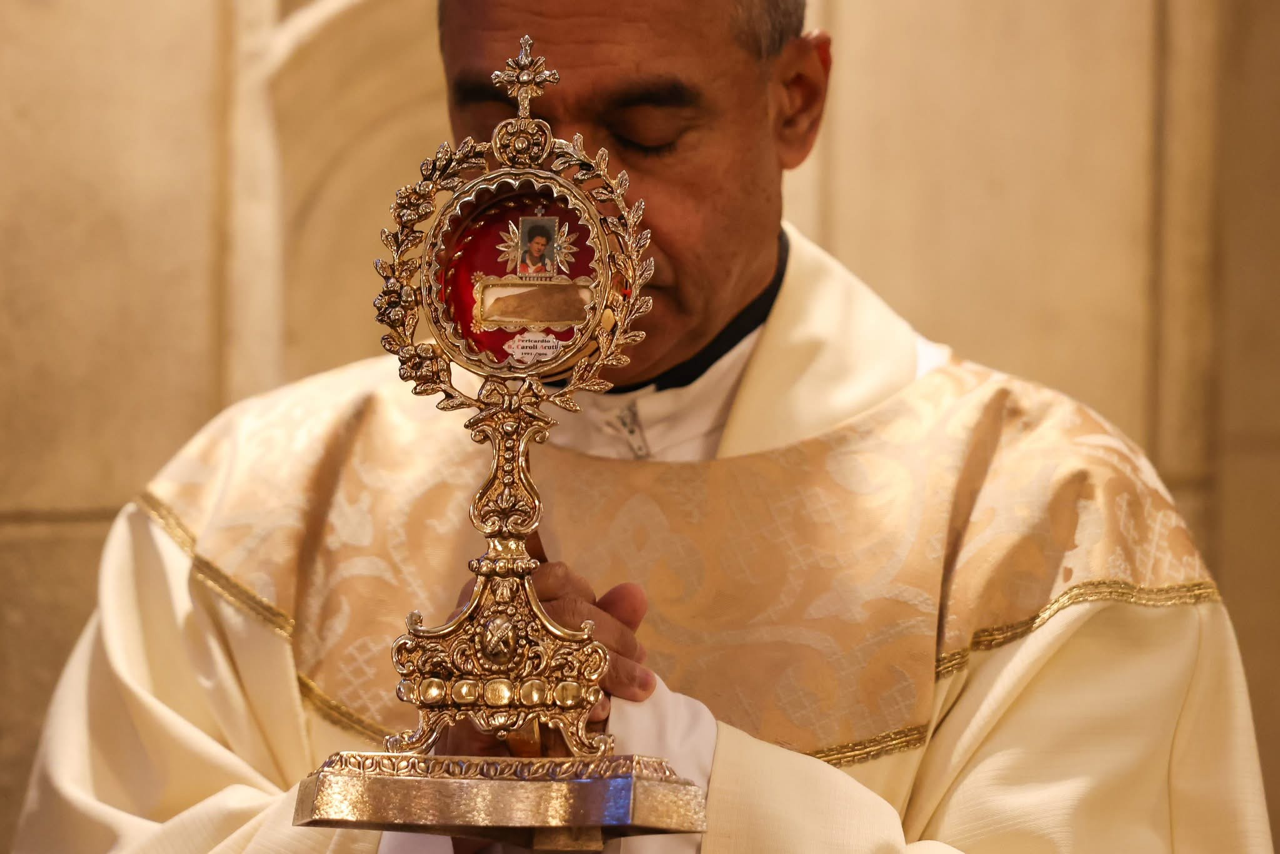 Priest shares experience of accompanying St. Carlo relics - The ...