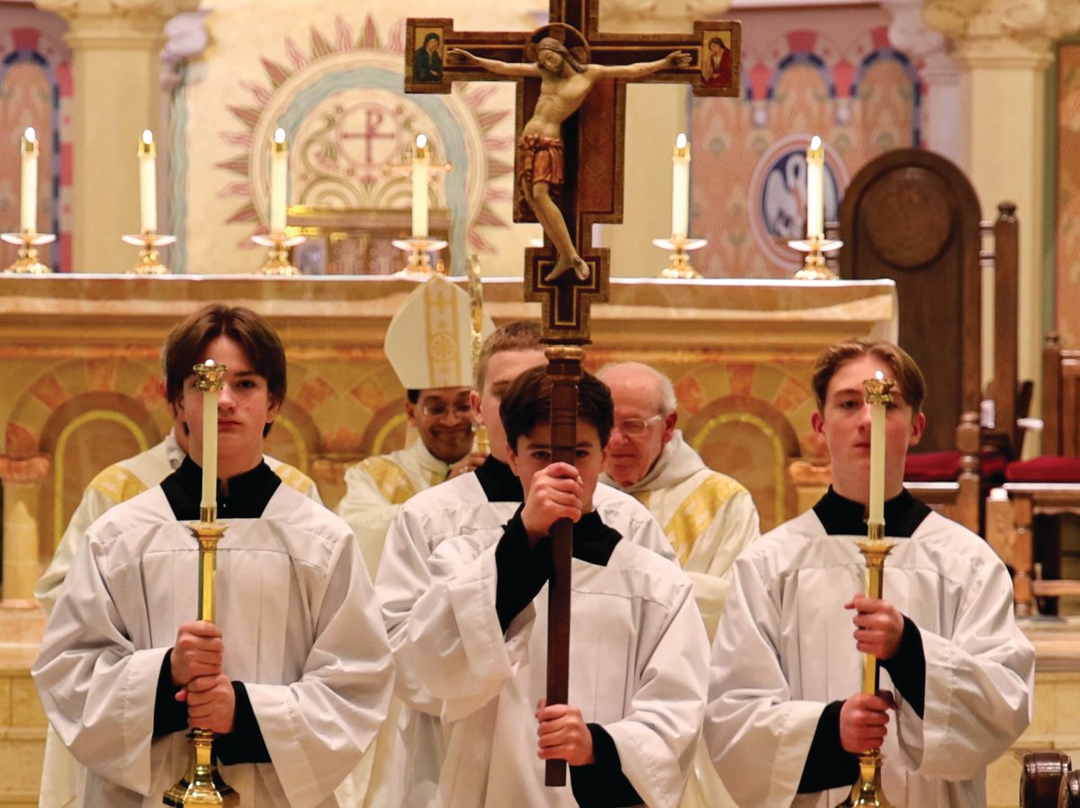 Altar server program inspires liturgical reverence, vocations - The ...